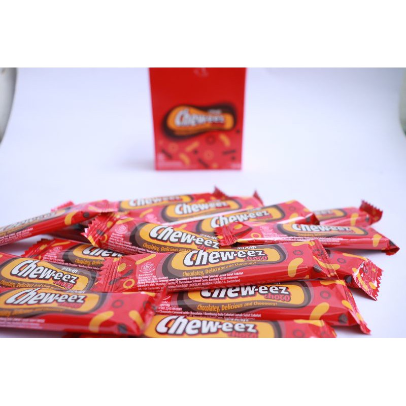 Jual 1 BOX COKLAT DELFI KARAMEL/ COKLAT CHEEWY SILVERQUEEN DELFI COKLAT ...