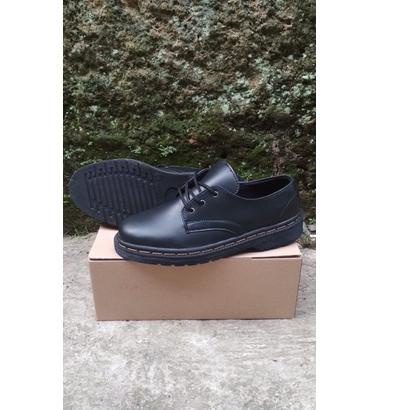 Jual Harga TERMURAAH.. SEPATU DOCKMART FULL BLACK | Shopee Indonesia