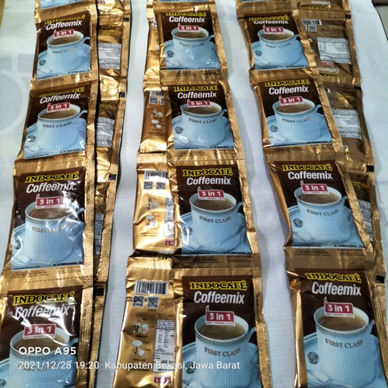 Jual indocafe coffeemix 3 in 1 kopi mix indocafe renceng isi ( 10 saset ...