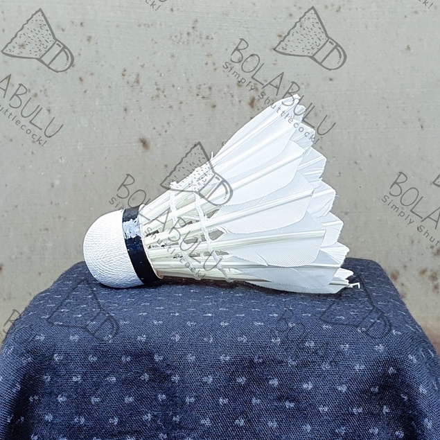 Jual Shuttlecock SAXON PRO HITAM | SERI TERBAIK SAXON | Shopee Indonesia