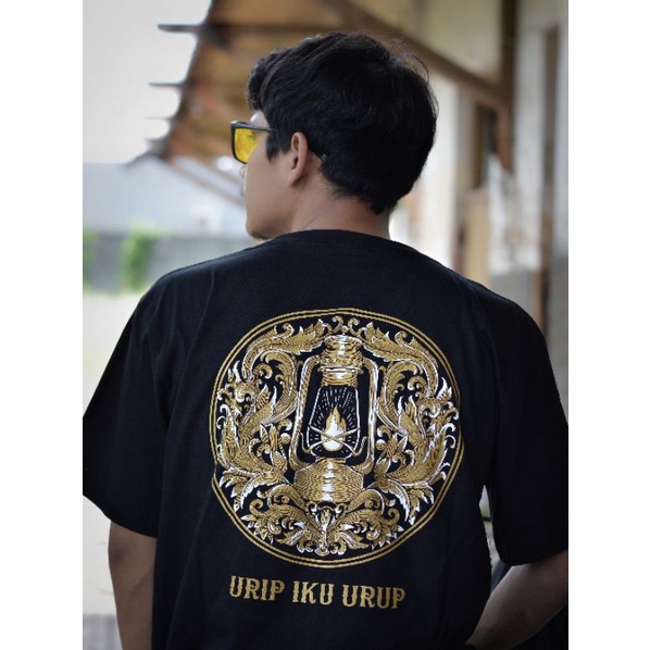 Jual Kaos Budaya Kaos Budaya Indonesia Kaos Urip Iku Urup | Shopee ... Jual Kaos Budaya Kaos Budaya Indonesia Kaos Urip Iku Urup | Shopee ...