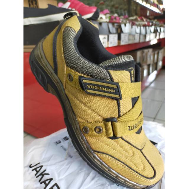 Jual SEPATU HIKING,GUNUNG,TRACKING WEIDENMANN ORIGINAL COMANDER-03 ...