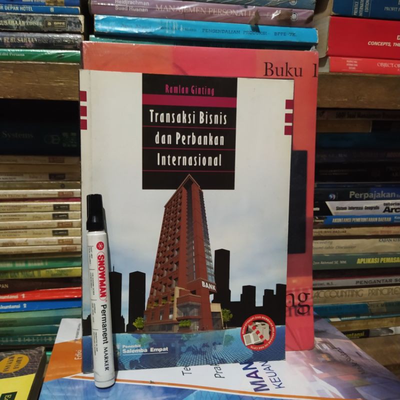 Jual transaksi bisnis dan perbankan internasional by ramlan ginting ...