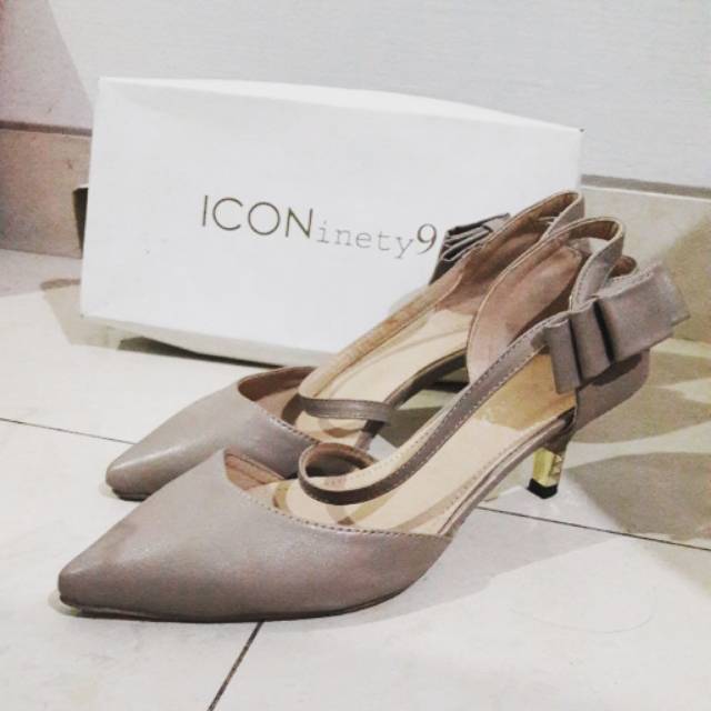 Jual Sepatu Heels ICON Ninety 9 Grey Size 39 | Shopee Indonesia