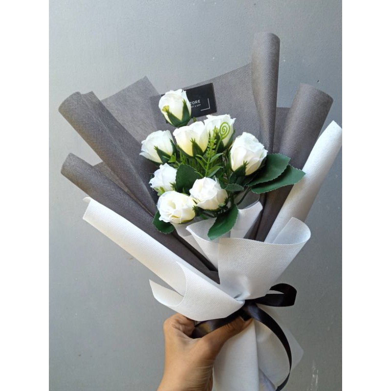 Jual Buket Bunga Imitasi/ kado wisuda / kado lamaran [40I] | Shopee ...