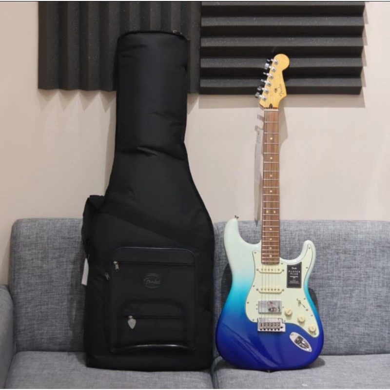 Jual Fender Player Plus Stratocaster HSS Belair Blue - Strato Humbucker ...