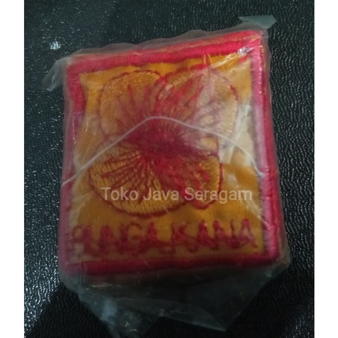 Jual Bet 1 Set Tanda Regu & Bendera Bunga Buah Tumbuhan Pramuka Putri ...