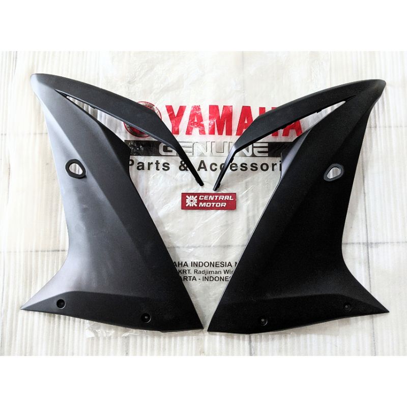 Jual BODY SAYAP TEBENG FAIRING DEPAN HITAM DOFF DOF R15 V3 ORIGINAL ...
