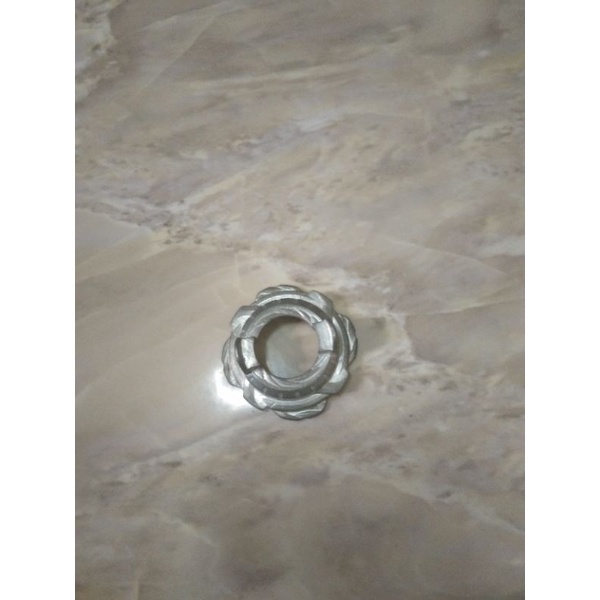 Jual disc beyblade takara tomy dan flame | Shopee Indonesia