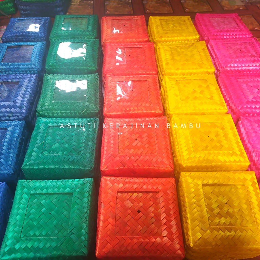 Jual Besek 25 x 25 x 8 cm/Besek Natural/Besek Warna/Besek Bambu ...