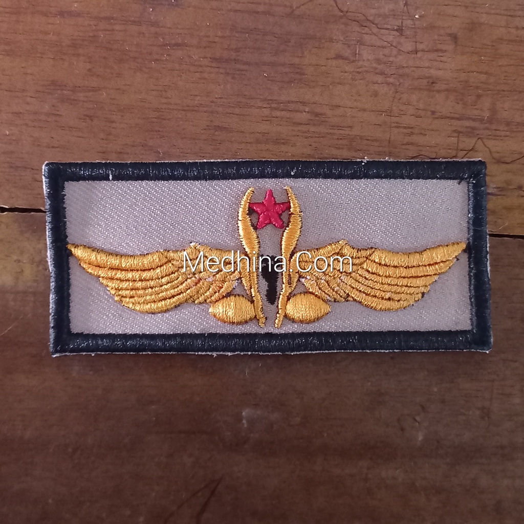 Jual Badge Wings Brevet Pengembaraan Tapak Merah dan Hitam Bordir ...