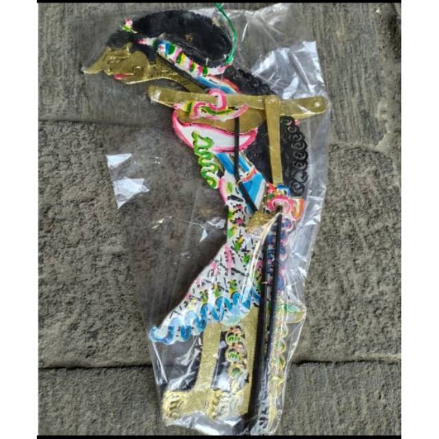 Jual KERAJINAN WAYANG KULIT DEWI SEMBADRA UKURAN PEDALANGAN 40×20 CM ...