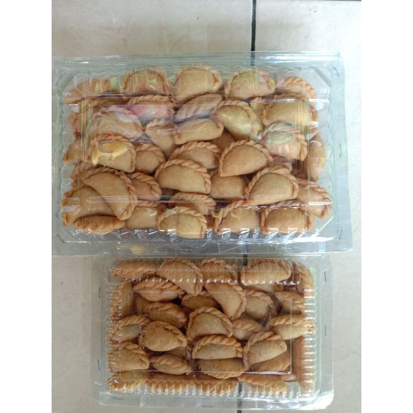 Jual Pastel kering isi abon atau kacang | Shopee Indonesia