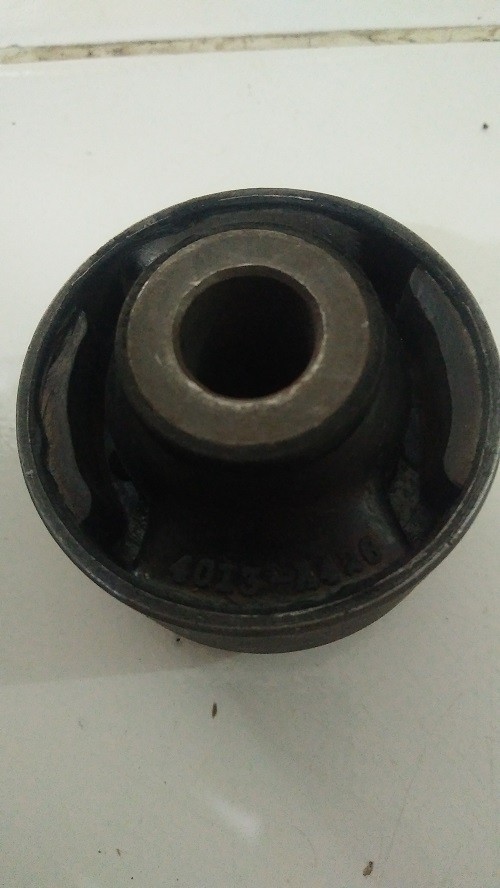 Jual Karet Bushing Bush Bos Arm Sayap Besar Mitsubishi Xpander 4013A426 ...