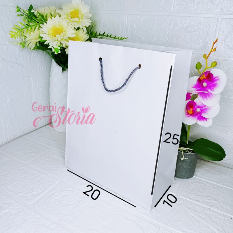 Jual PAPER BAG PUTIH POLOS 20x10x25 / paperbag custom / paper bag murah ...