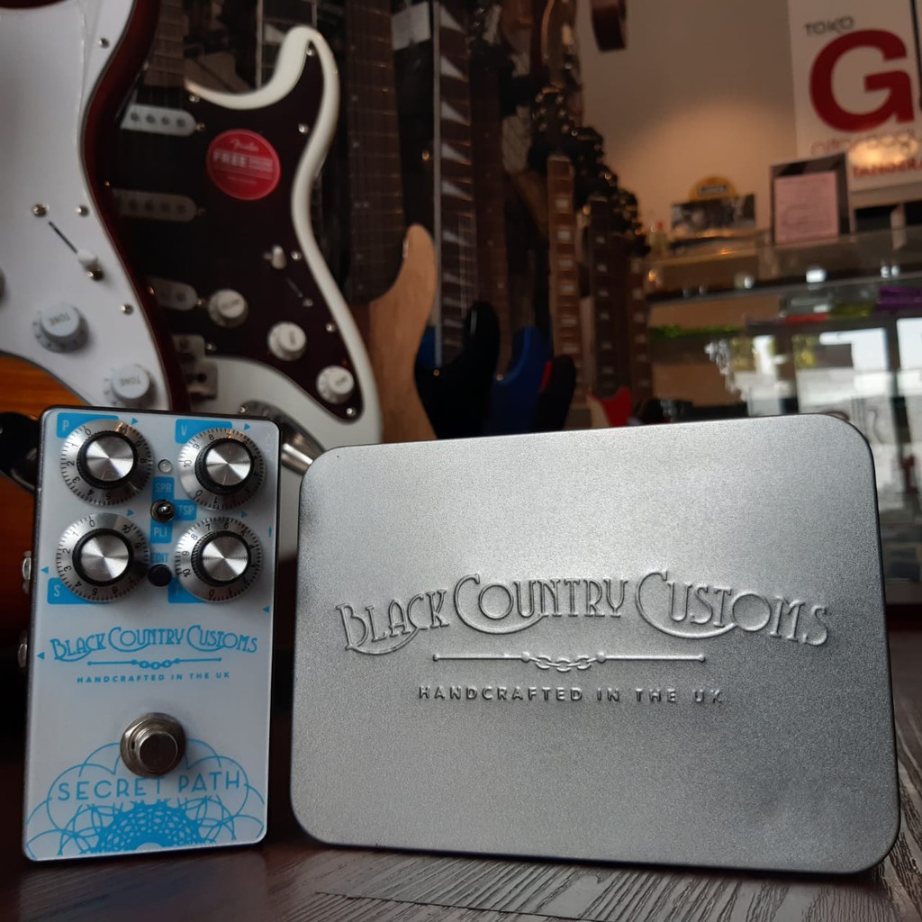 Jual LANEY Black Country Customs Secret Path - Reverb with Shimmer ...