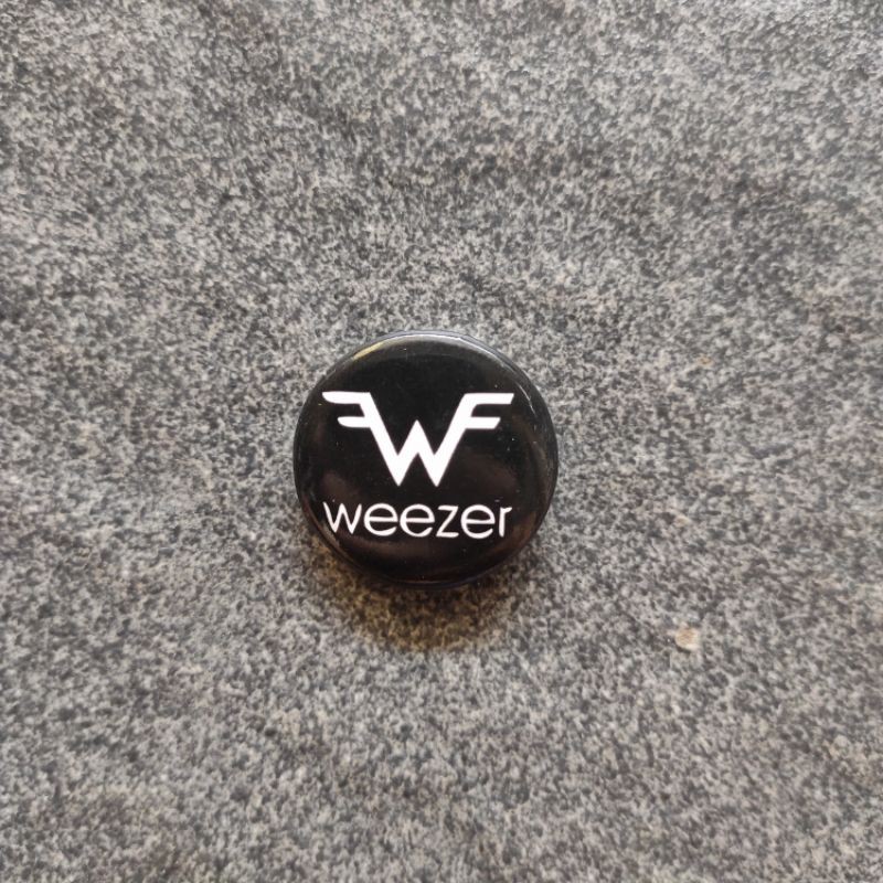 Jual PIN BUTTON BAND WEEZER | Shopee Indonesia