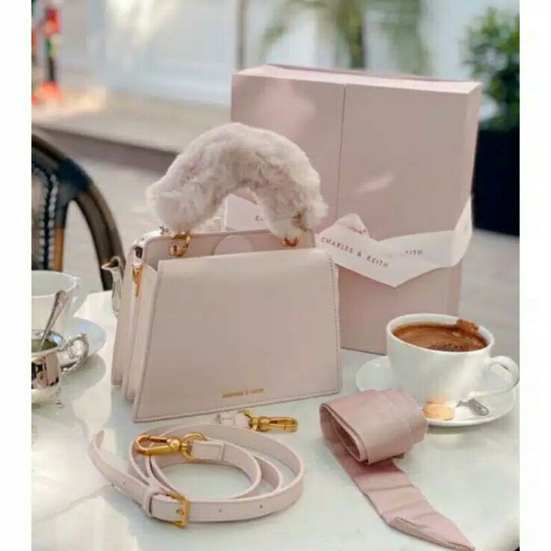 Jual CK charles and keith gift set box charles and keith top handle ...