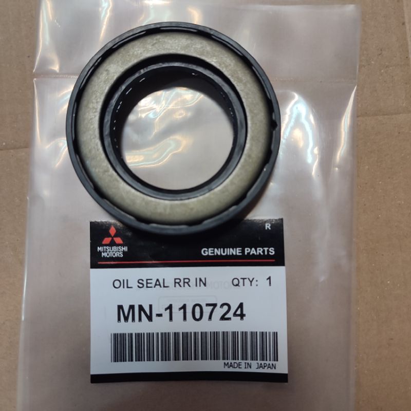 Jual OIL SEAL RODA BELAKANG DALAM TRITON MN110724 | Shopee Indonesia