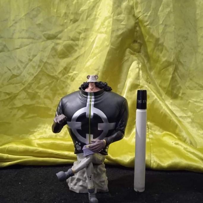 Jual mainan static figure kuma bartolomhew one piece bootleg statue ...