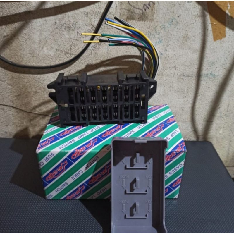 Jual Fuse Box / Box Sekering Futura Injection | Shopee Indonesia