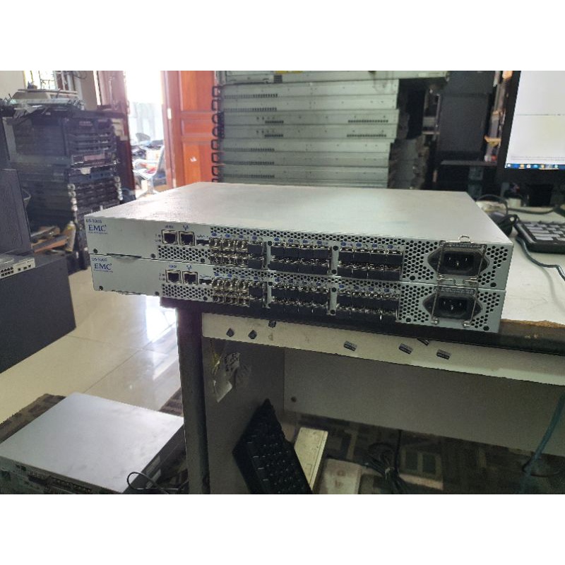 Jual Brocade 300 24-Port FC 8GB Fibre Channel SAN Switch 8 Ports aktiv ...