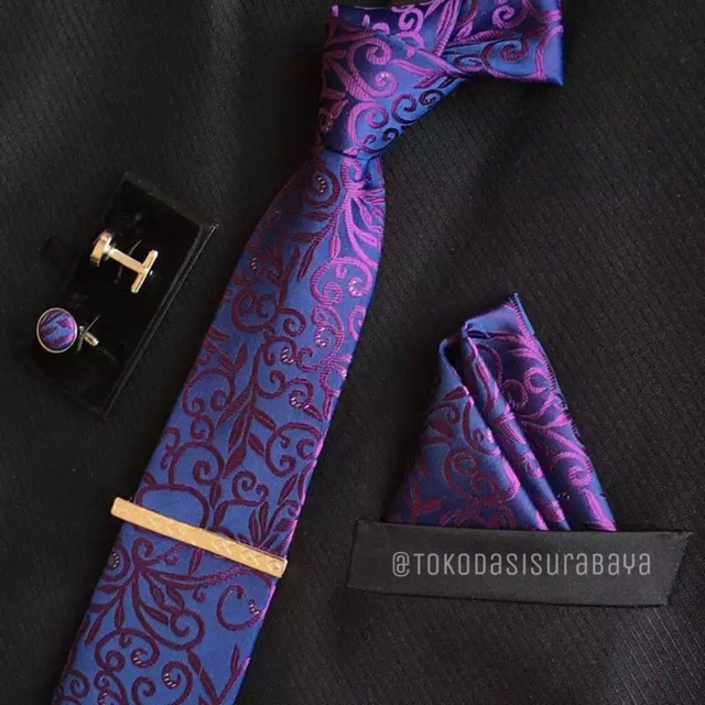 Jual Gift set batik motif ungu isi dasi panjang longtir, pocket square ...