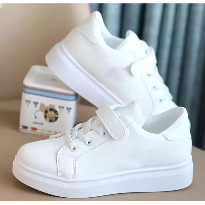 Jual Sepatu Anak Dan Dewasa Sneakers Motif Prepet Tali Polos Putih ...
