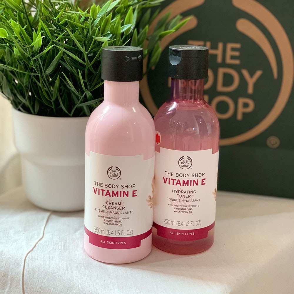 Jual THE BODY SHOP HYDRATING TONER VITAMIN E / CREAM CLEANSER VITAMIN E ...