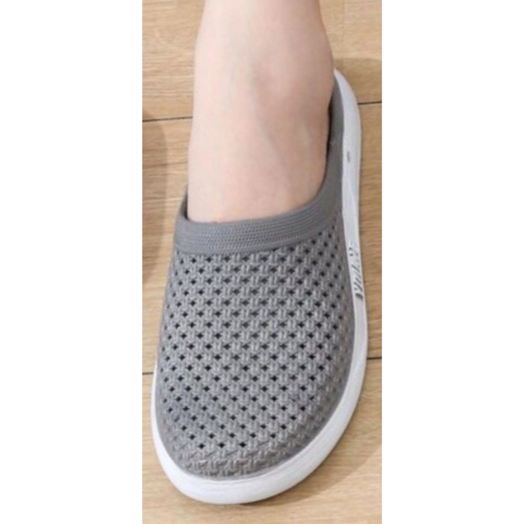 Jual Sepatu Slop Jelly Karet Bakpao Wanita Motif Jaring Kecil Keren ...