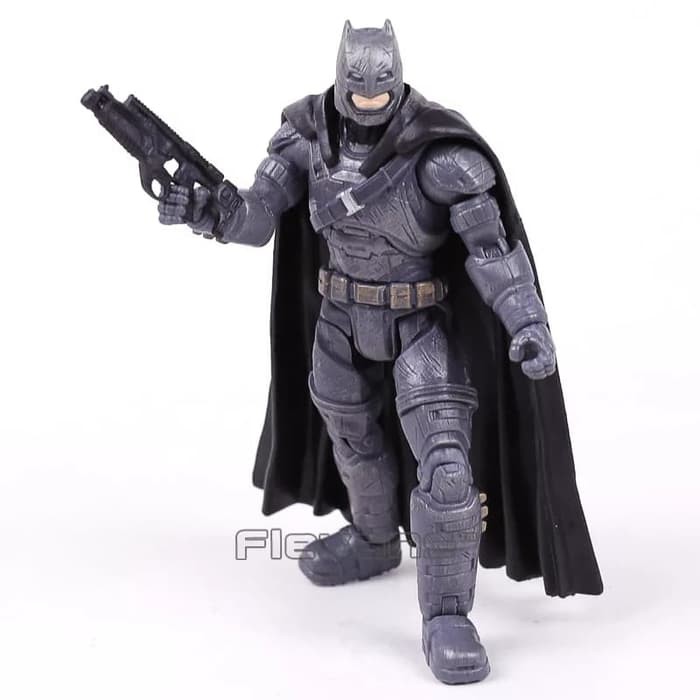 Jual Mainan Figure Armored Batman Artikulasi Batman Vs Superman ...