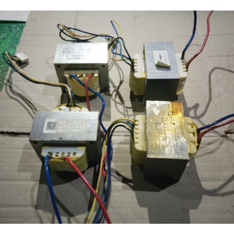 Jual Trafo inverter bekas UPS prolink 600vaSebagai trafo :Input PLN ...