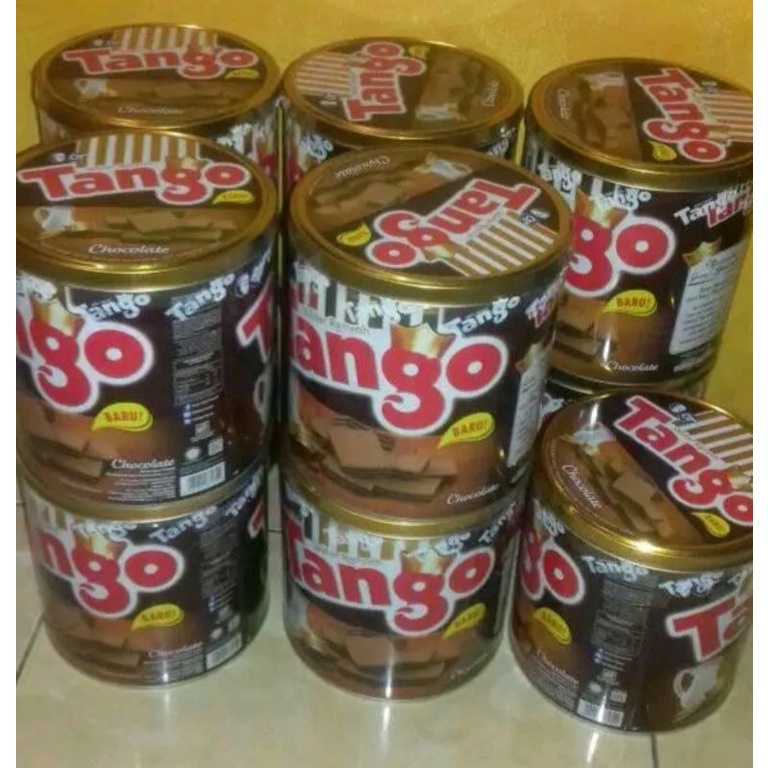 Jual TANGO WAFER CHOCOLATE kaleng 300g | Shopee Indonesia