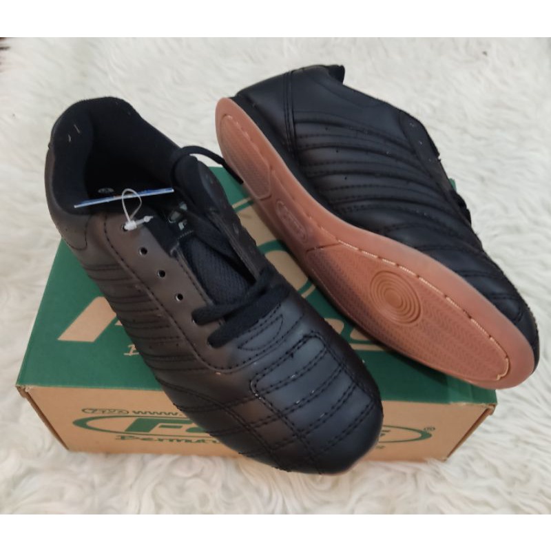 Jual sepatu sekolah .fans original size 37-43 | Shopee Indonesia