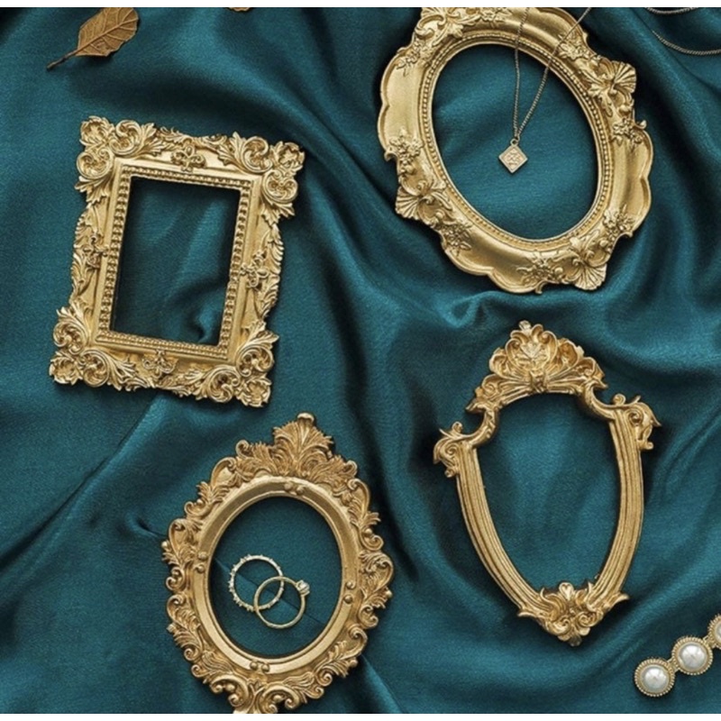 Jual Properti Foto Produk Aesthetic - Bingkai Gold kecil / Photo Props ...