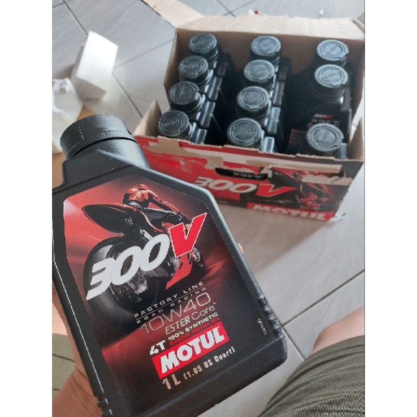 Jual OLI MESIN MOTUL 300V 1Liter | Shopee Indonesia