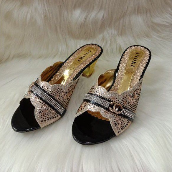 Jual sendal pesta dan kebaya hitam gold terbaru hak 5 cm | Shopee Indonesia