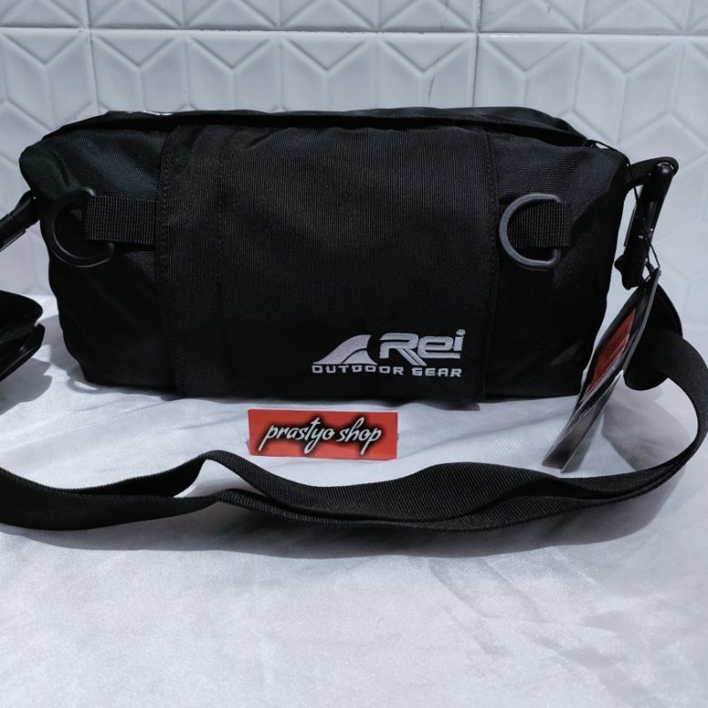 Jual Tas selempang rei fastune T13xP30xL8cm | Shopee Indonesia