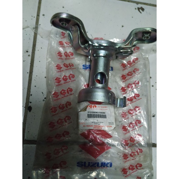 Jual SEGITIGA ATAS SUZUKI SMASH OLD,DUDUKAN STANG STIR SMASH ORYGINAL SGP100% | Shopee Indonesia