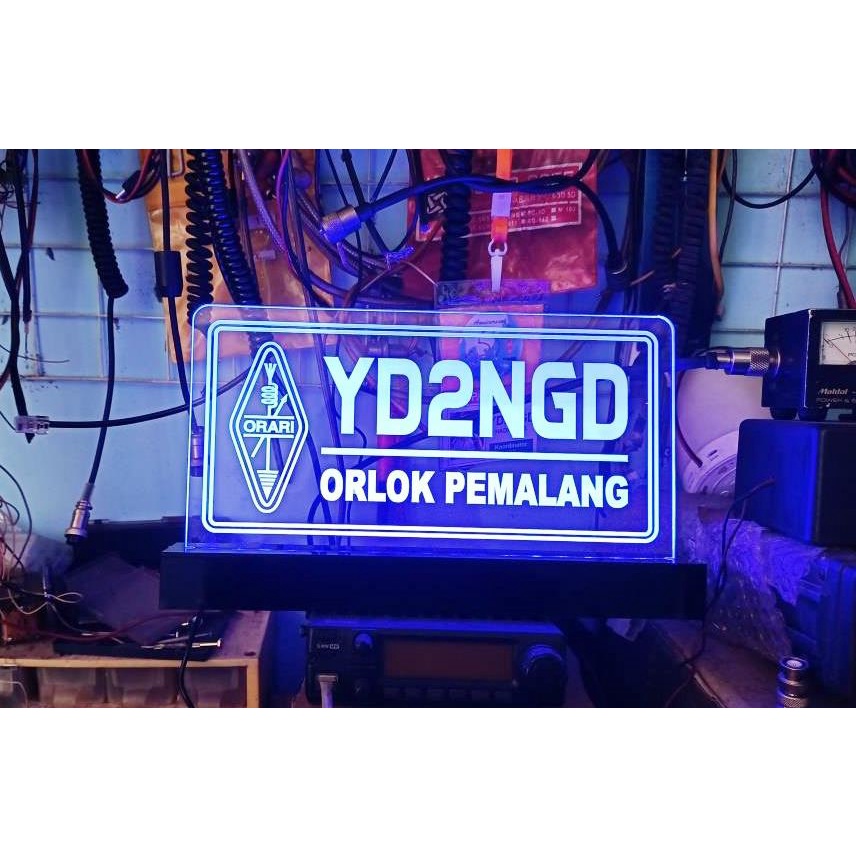 Jual PAPAN CALLSIGN ORARI ACRILIK DENGAN LAMPU LED | Shopee Indonesia