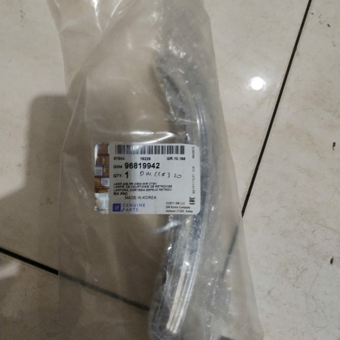 Jual Lampu Sen Spion Captiva Facelift FL Kanan 96819942 asli GM ...