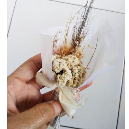 Jual Dried flower buket mini kering(8-9cm) | Shopee Indonesia