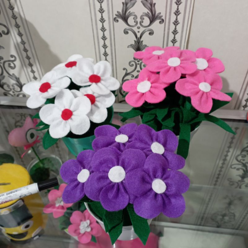 Jual Bunga hias meja kain flanel / bunga hias ruang tamu / bunga rak ...