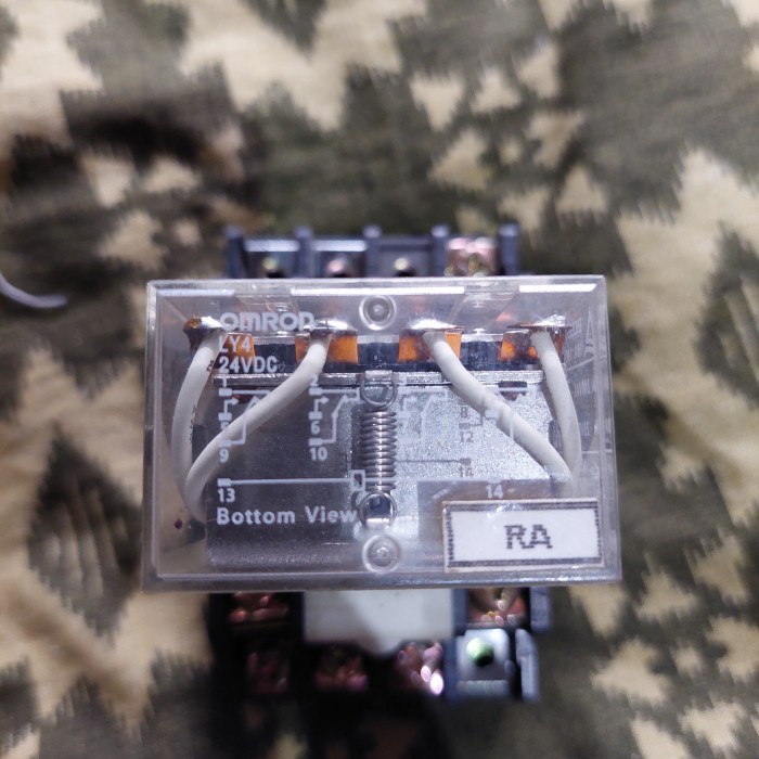 Jual relay omron 24vdc socket | Shopee Indonesia