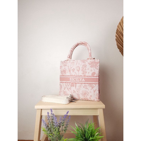 Jual Tas Sling Kanvas Motif Bunga Warna Pink | Pouch HP Inisial Custom ...