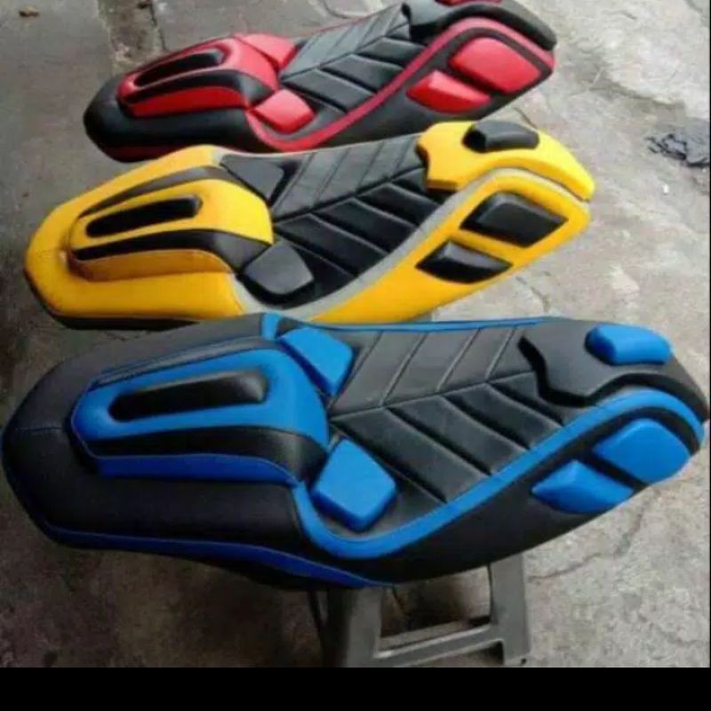 Jual Cover jok motor segala motor sarung jok mbtech predator kulit PCX ...