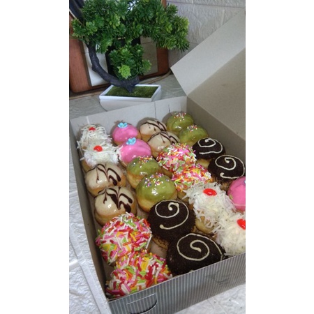 Jual Donat mini isi 24 | Shopee Indonesia