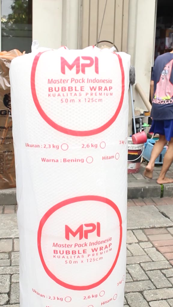 Jual Bubble Wrap Master Pack Indonesia 125 cm x 50 meter Bening Hitam ...