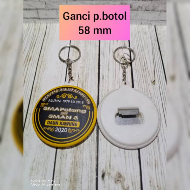 Jual Gantungan kunci custom pembuka botol ukuran 58mm pusat grosir ...