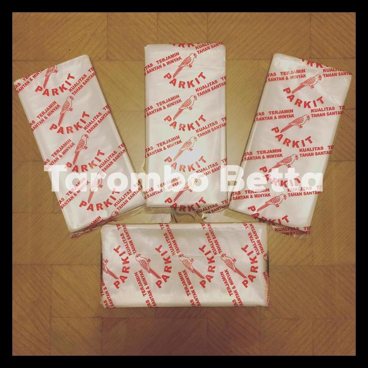 Jual PLASTIK PARKIT - PACKING IKAN CUPANG GUPPY 12 X 25 CM 12X25 1/2 KG | Shopee Indonesia